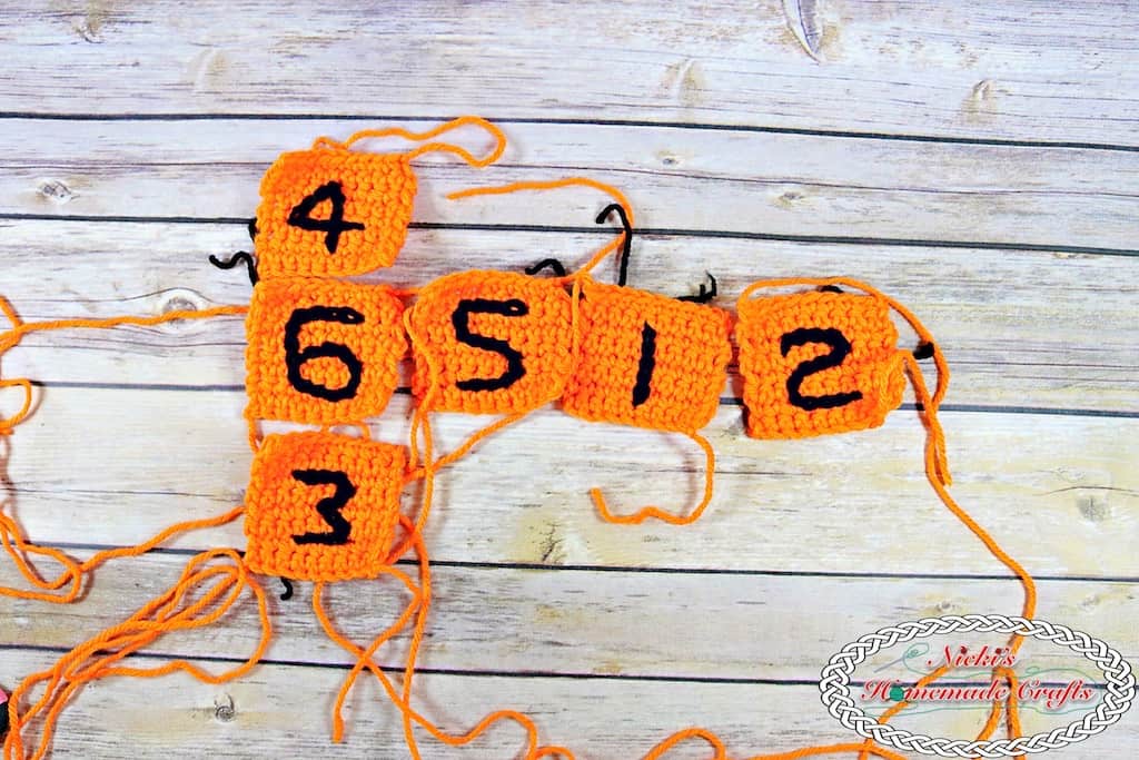 Sturdy Numbered Crochet Dice with Foam Block - Free Crochet Pattern ...