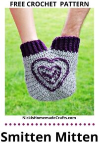Hand Holding Mitten Free Pattern for Couples - Nicki's Homemade Crafts