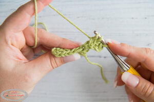 How to Decrease Linked Crochet Stitches - Nicki's Homemade Crafts