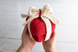 Free Crochet Surprise Pop Up Gift Box Pattern - Nicki's Homemade Crafts