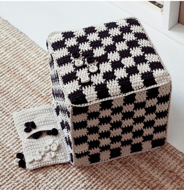 10 Free Checkered Crochet Patterns - Nicki's Homemade Crafts