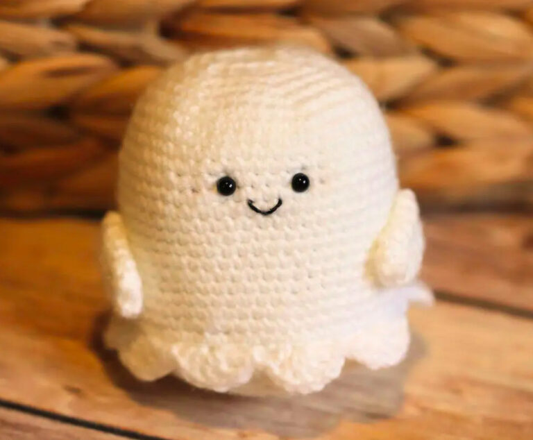 20 Quick and Easy Free Crochet Ghost Patterns - Nicki's Homemade Crafts