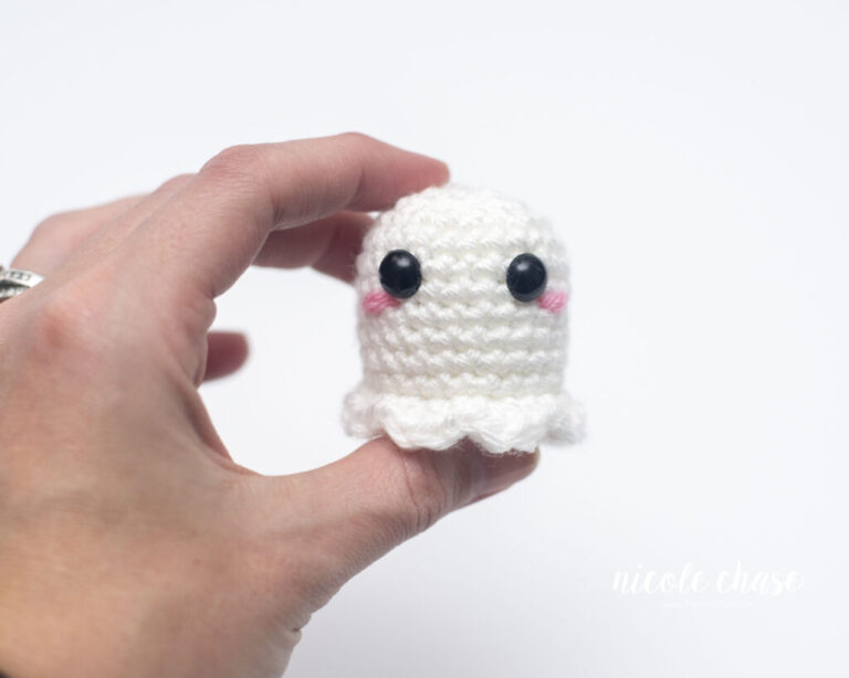 20 Quick and Easy Free Crochet Ghost Patterns - Nicki's Homemade Crafts