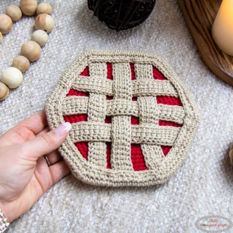 10 FREE Crochet Science Patterns - Nicki's Homemade Crafts