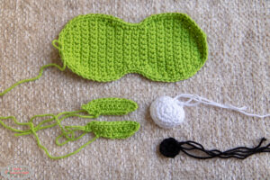 Easy Crochet Sleep Mask with 3D Eyes - FREE Pattern! - Nicki's Homemade ...