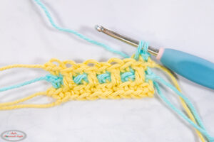 How to: Reversible Overlay Mosaic Crochet - Free Tutorial - Nicki's ...