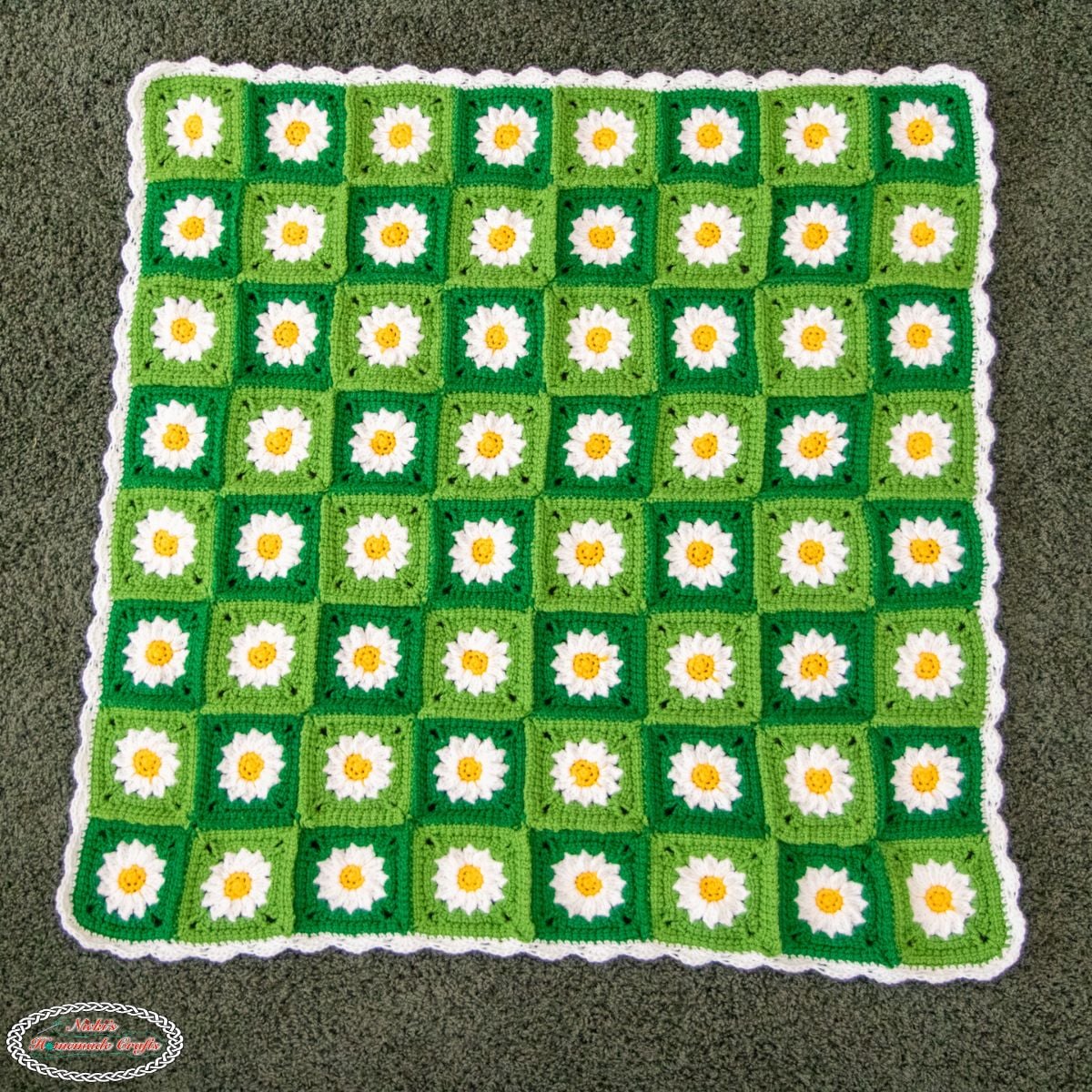 Linked Crochet Daisy Granny Square Blanket - Free Pattern - Nicki's ...