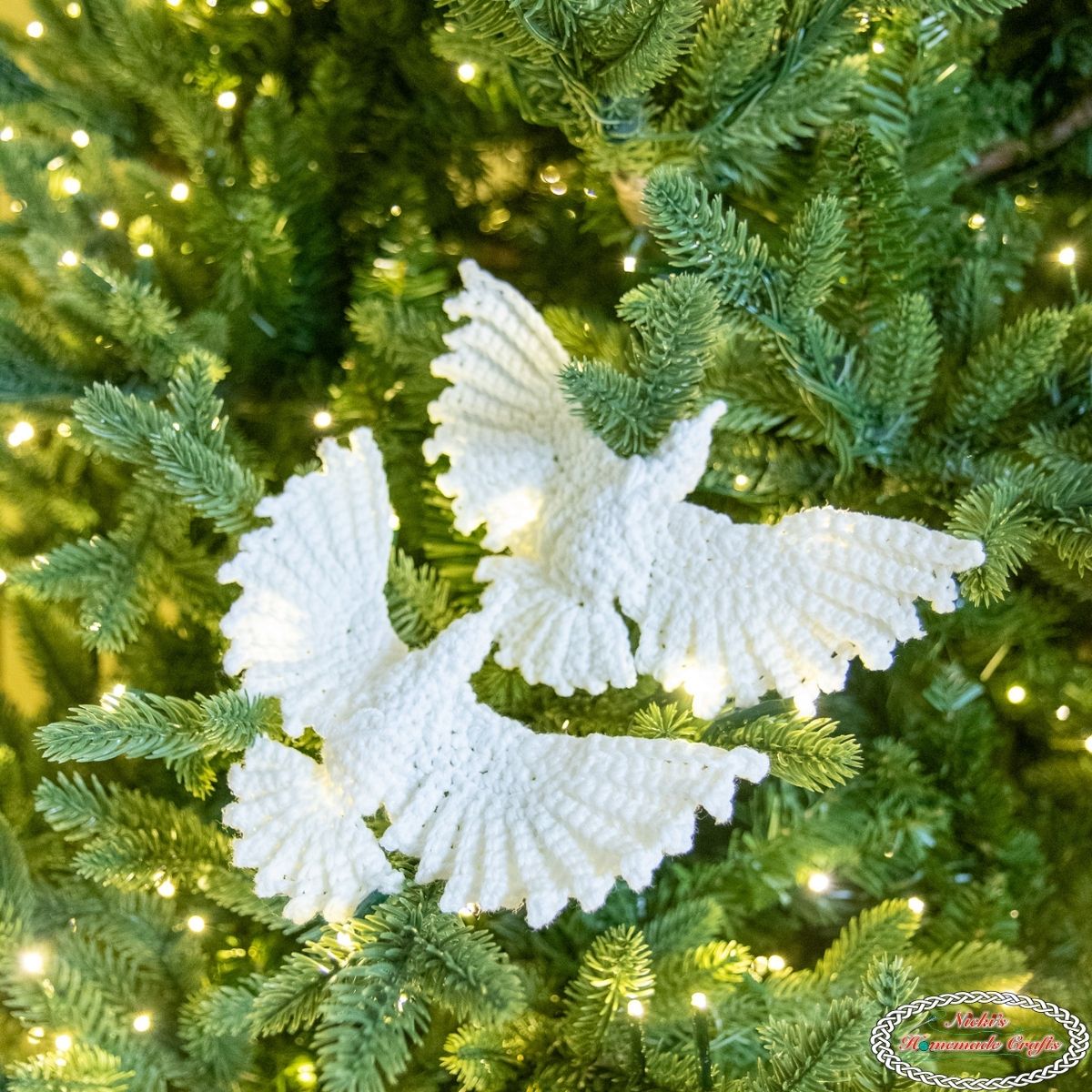 FREE Crochet Classic Turtle Doves Pattern for the Christmas Tree ...