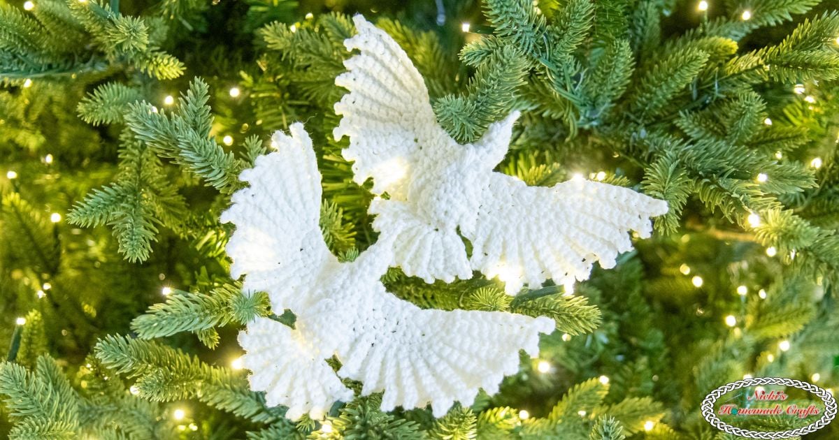 FREE Crochet Classic Turtle Doves Pattern for the Christmas Tree ...